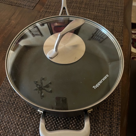 Tupperware | Kitchen | Tupperware Chef Series Ii 5 Qt Sauteuse Pan With ...